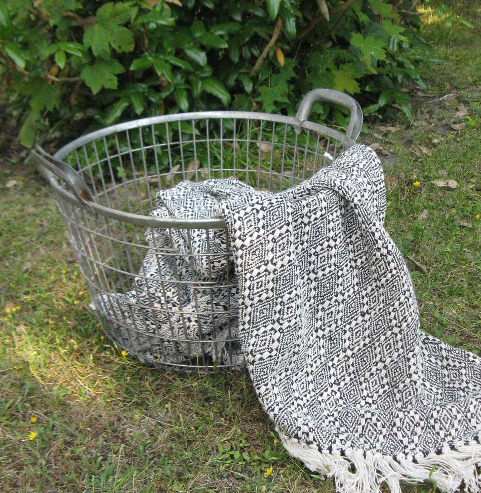 alter großer Erntekorb mit Patina - BLUE COTTAGE shop