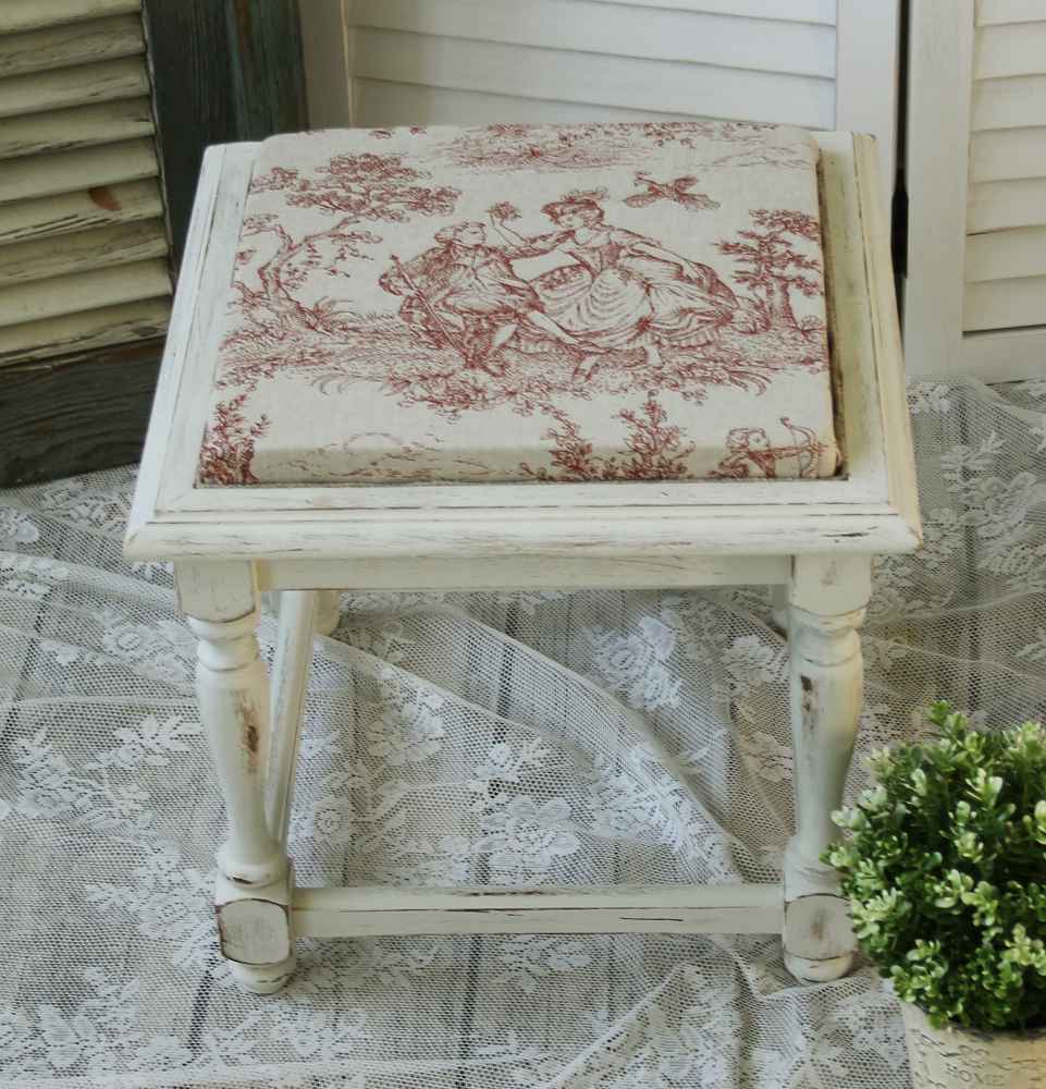 alter Hocker shabby chic mit Toile de Jouy Bezug - BLUE COTTAGE shop